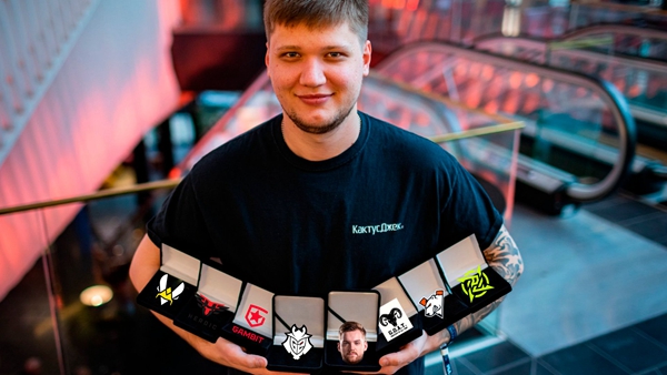 夺冠日推特大赏：NiKo可以在大表哥怀里哭_5EPlay - 5EPlay赛凡网