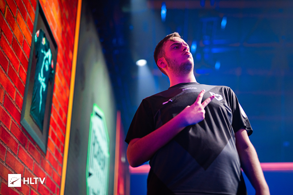 MOUZ新人xertioN：一线队经历让我受益匪浅_5EPlay - 5EPlay赛凡网