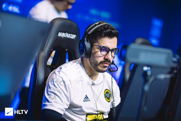 coldzera：现场观众给了选手们些许压力