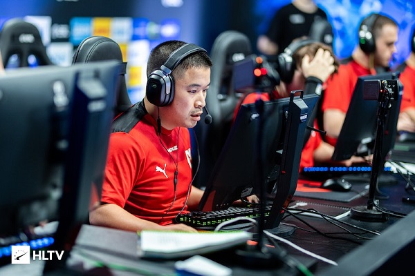 dexter：xertioN很成熟，并非被动等我引导