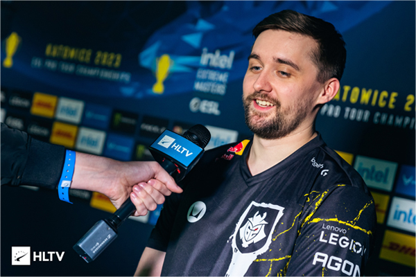 HooXi调侃B1ad3不招25岁以上选手言论：再过八年我们就安全了_5EPlay - 5EPlay赛凡网