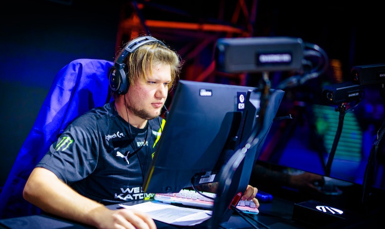 s1mple：今天我们的MVP是电子哥