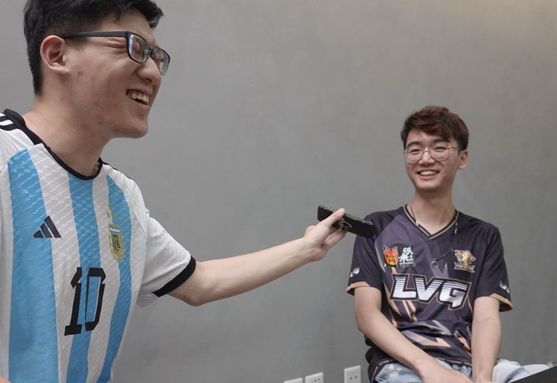 LVG.西瓜：转职指挥适应尚可；新人Jee十分幽默