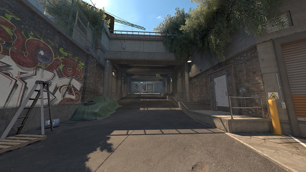 神奇！CS2 Overpass T出生点突然燃起大火_5EPlay - 5EPlay赛凡网