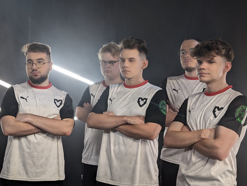 MOUZ官推晒选手中文ID，小Jim第一次走出欧洲