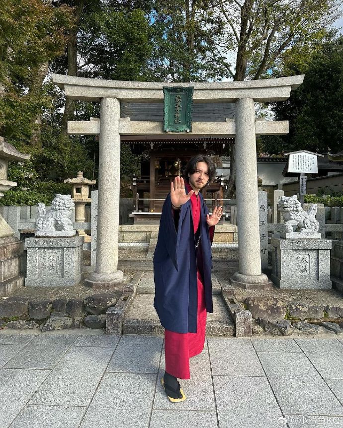 DOTA2最帅职业选手Tofu在Ins上晒图，享受日本之旅_5EPlay - 5EPlay赛凡网