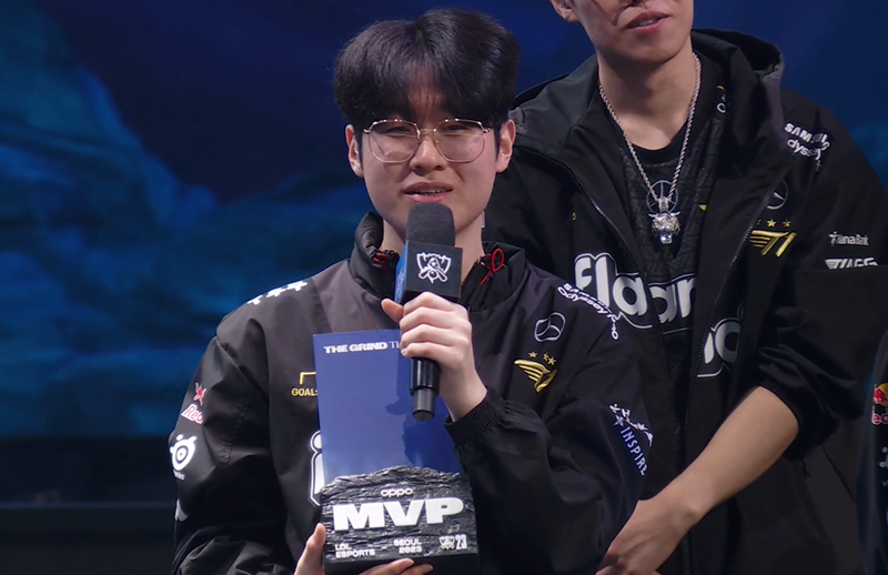 亲手拿回荣誉！Zeus去年对位FMVP；今年夺得自己的FMVP_5EPlay - 5EPlay赛凡网