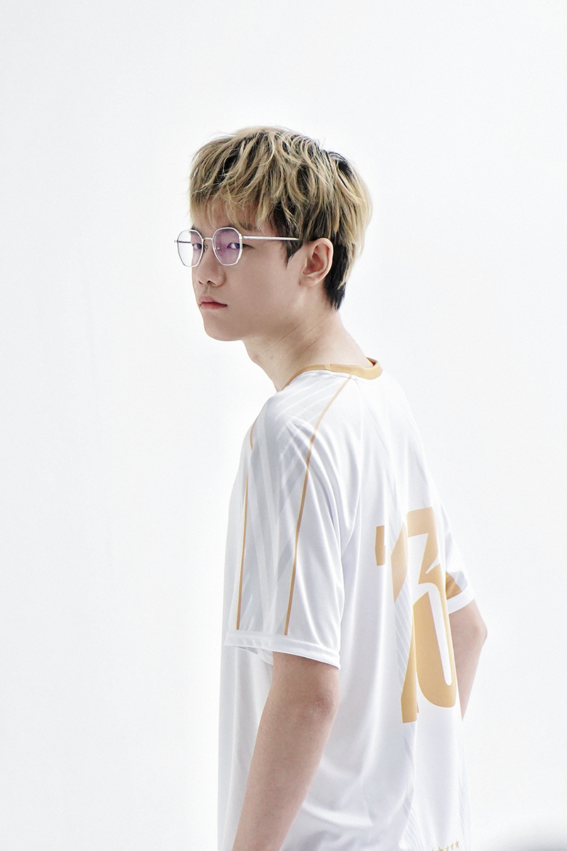 WE分享Heng参加LPL全明星定妆照：黄毛小子，全明星见！_5EPlay - 5EPlay赛凡网