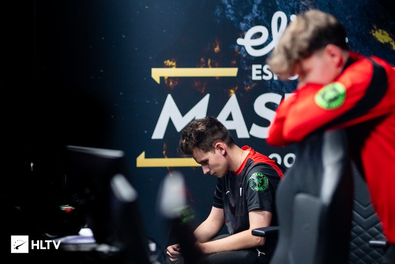 siuhy谈frozen离开：虽然震惊但还是为他高兴