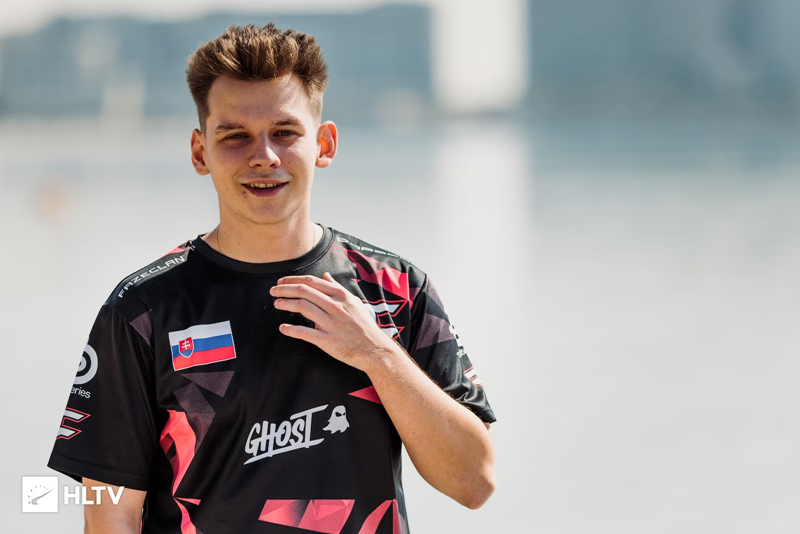 frozen：加入FaZe并不是一个困难的选择_5EPlay - 5EPlay赛凡网