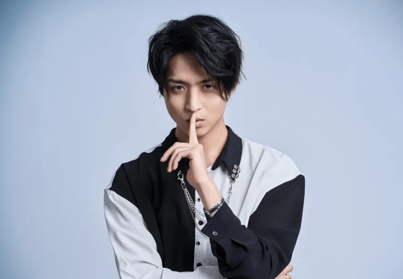 G2战队分享Hans sama照片：给Hans sama狂热粉丝们的小礼物_5EPlay - 5EPlay赛凡网