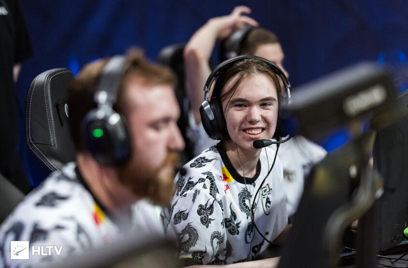 donk戏谈CS大更新：不想玩了！我被削了！_5EPlay - 5EPlay赛凡网