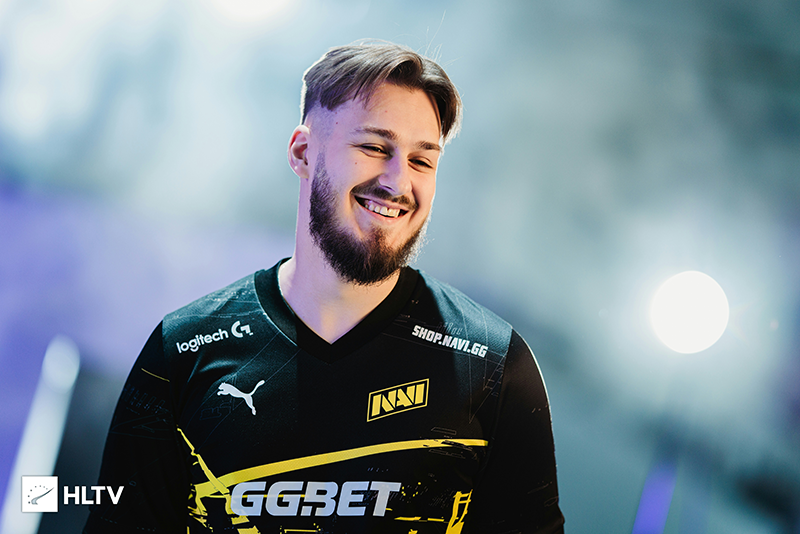 jL回忆初见爱妻：她邀请我喝咖啡 我立刻坠入爱河_5EPlay - 5EPlay赛凡网