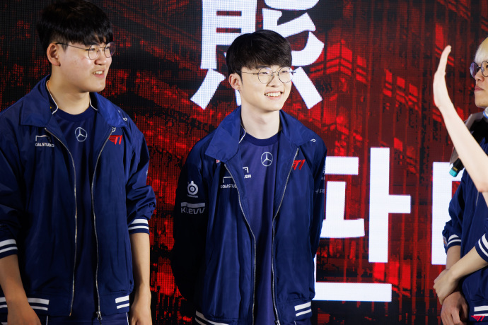 T1发布成都MSI粉丝见面会照片_5EPlay - 5EPlay赛凡网