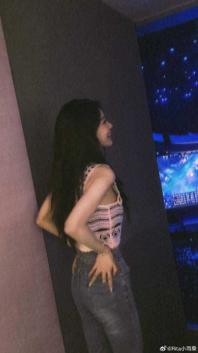 LPL解说Rita晒MSI观赛互动日返图：出发夏天！常规赛见_5EPlay - 5EPlay赛凡网