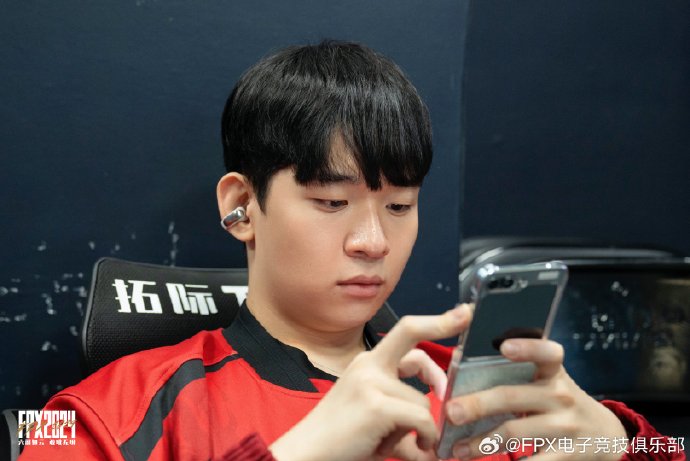 FPX赛前返图：首战来临，我们准备好啦！_5EPlay - 5EPlay赛凡网