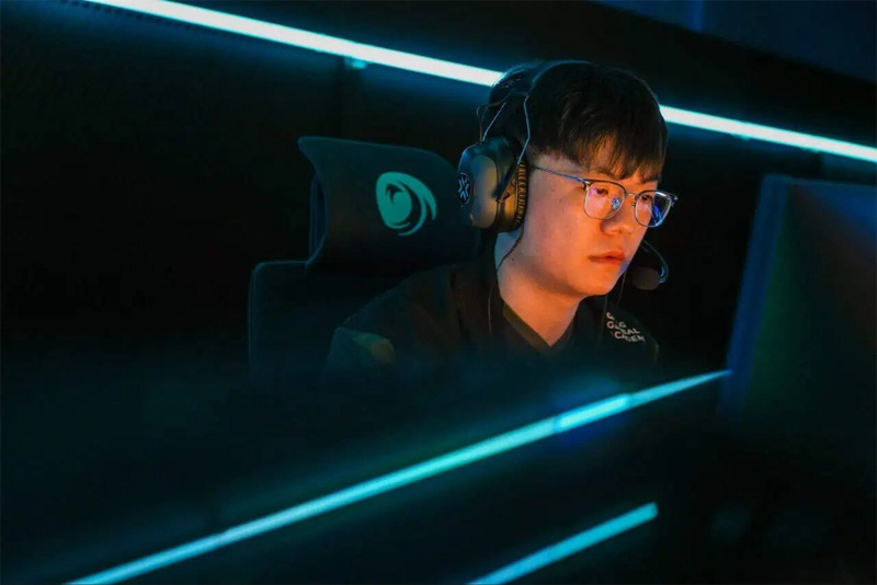 【选手动态】GEN Meteor：揭幕战的现场解说声音，选手都能听到_5EPlay - 5EPlay赛凡网