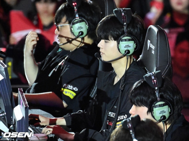 韩媒：历史第二人达到LCK第800次出场，Deft的心依旧坚韧_5EPlay - 5EPlay赛凡网