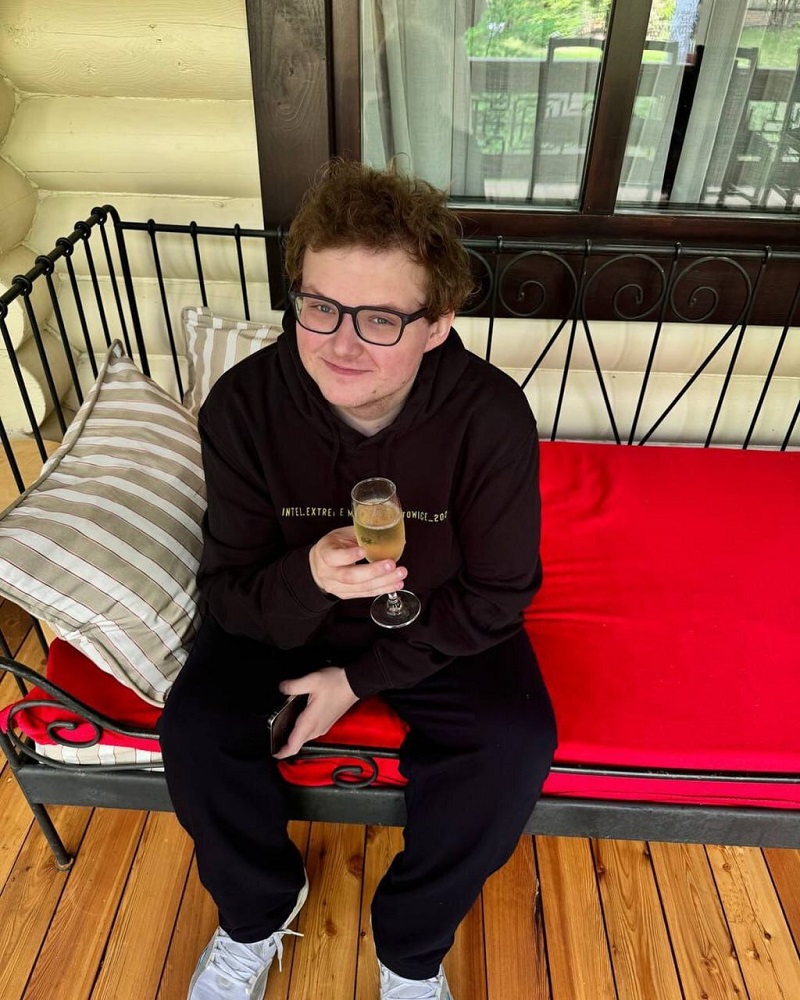 Boombl4华丽变身减重80公斤！这样减肥有什么风险？_5EPlay - 5EPlay赛凡网