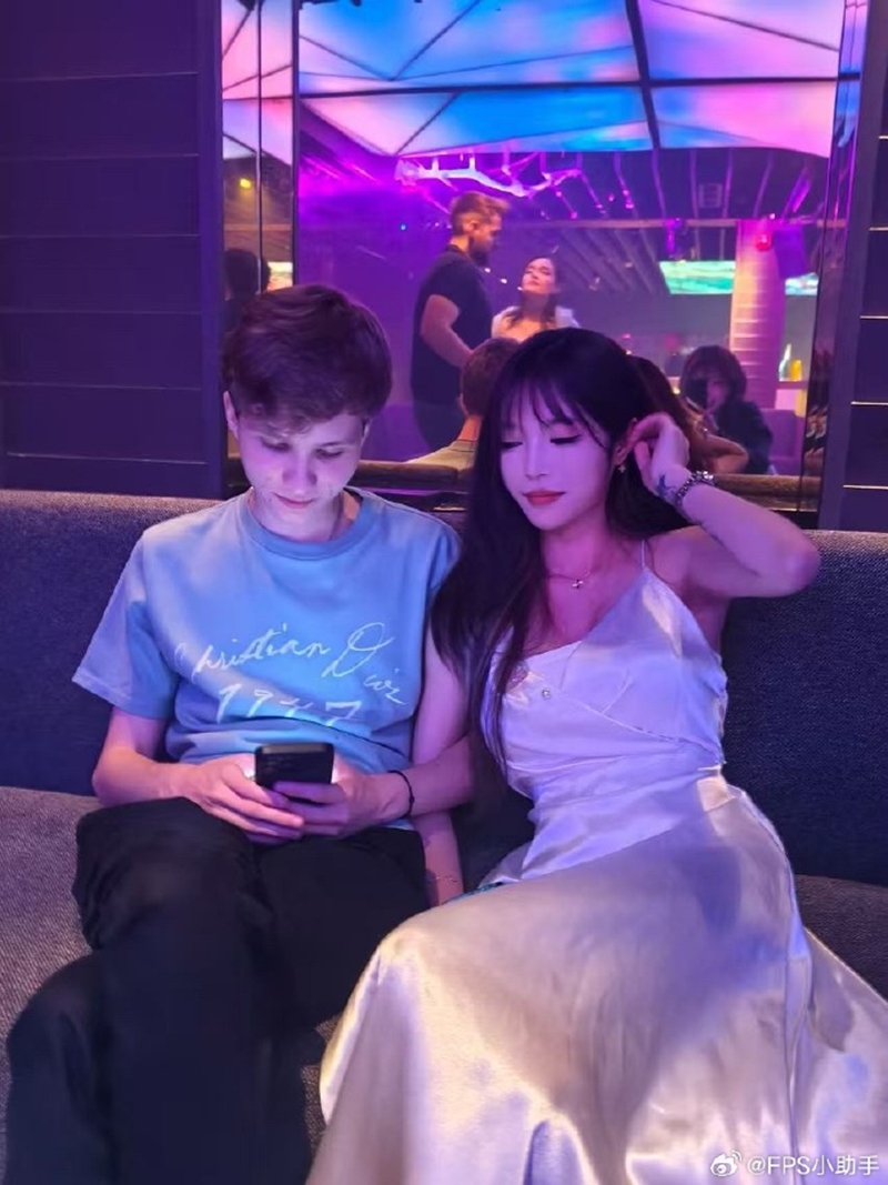 被曝与中国女UP亲密接触 m0NESY公开回应_5EPlay - 5EPlay赛凡网