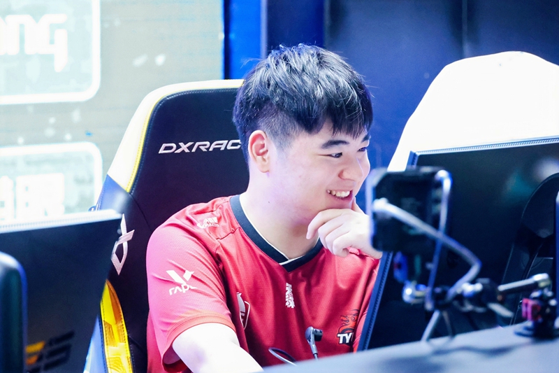 5EPlay现场专访Jee：希望自己在比赛中能承担更多责任_5EPlay - 5EPlay赛凡网