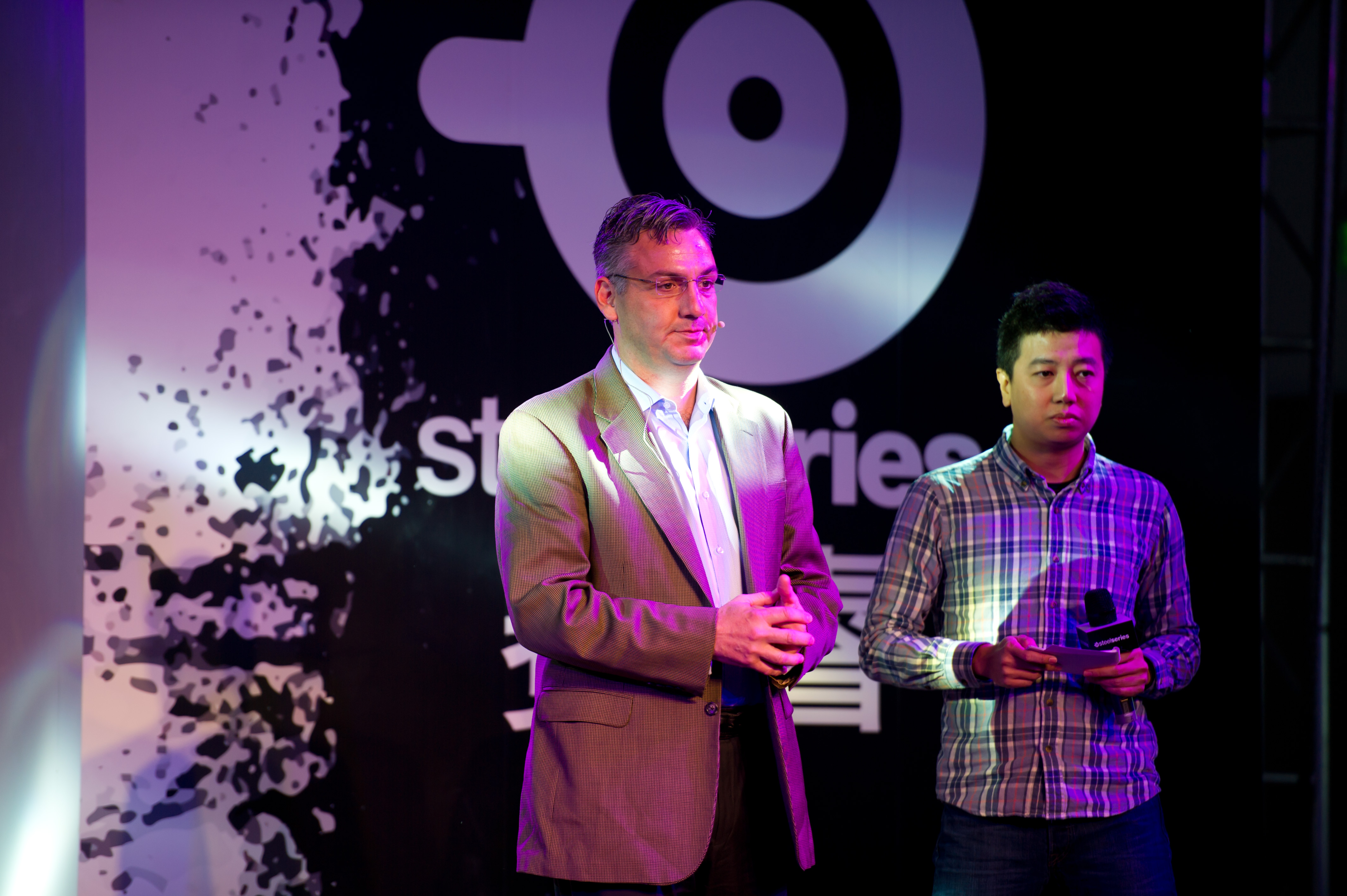 赢得漂亮! 赛睿全新西伯利亚系列耳机震撼首发 装备升级狂潮_5EPlay - 5EPlay赛凡网