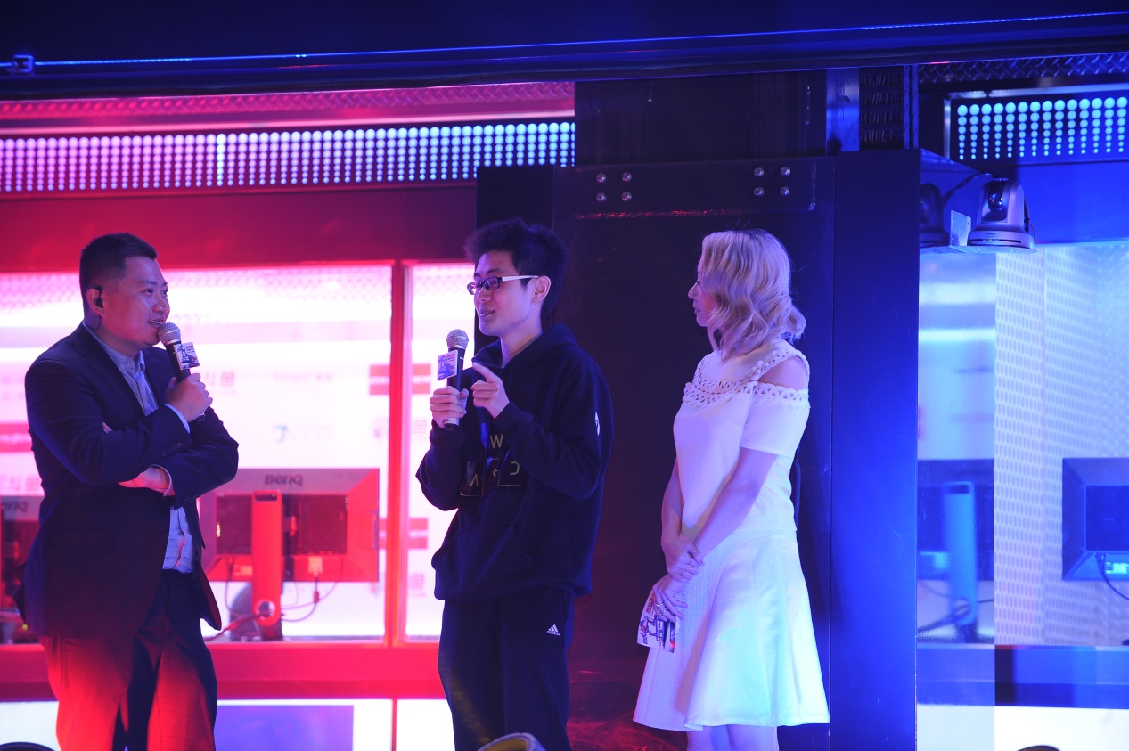 全球首辆电竞大篷车ImbaTV GameVan清华大学首发_5EPlay - 5EPlay赛凡网