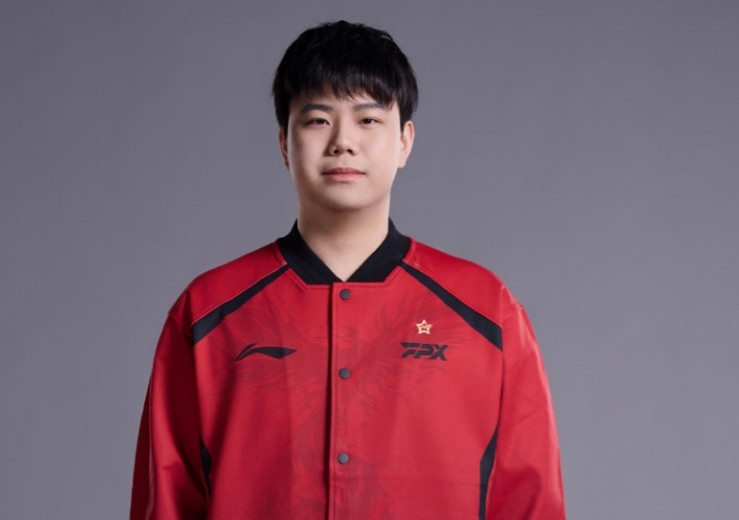 FPX打野Shad0w凌晨发文：太久没打比赛了，突然好紧张_5EPlay - 5EPlay赛凡网